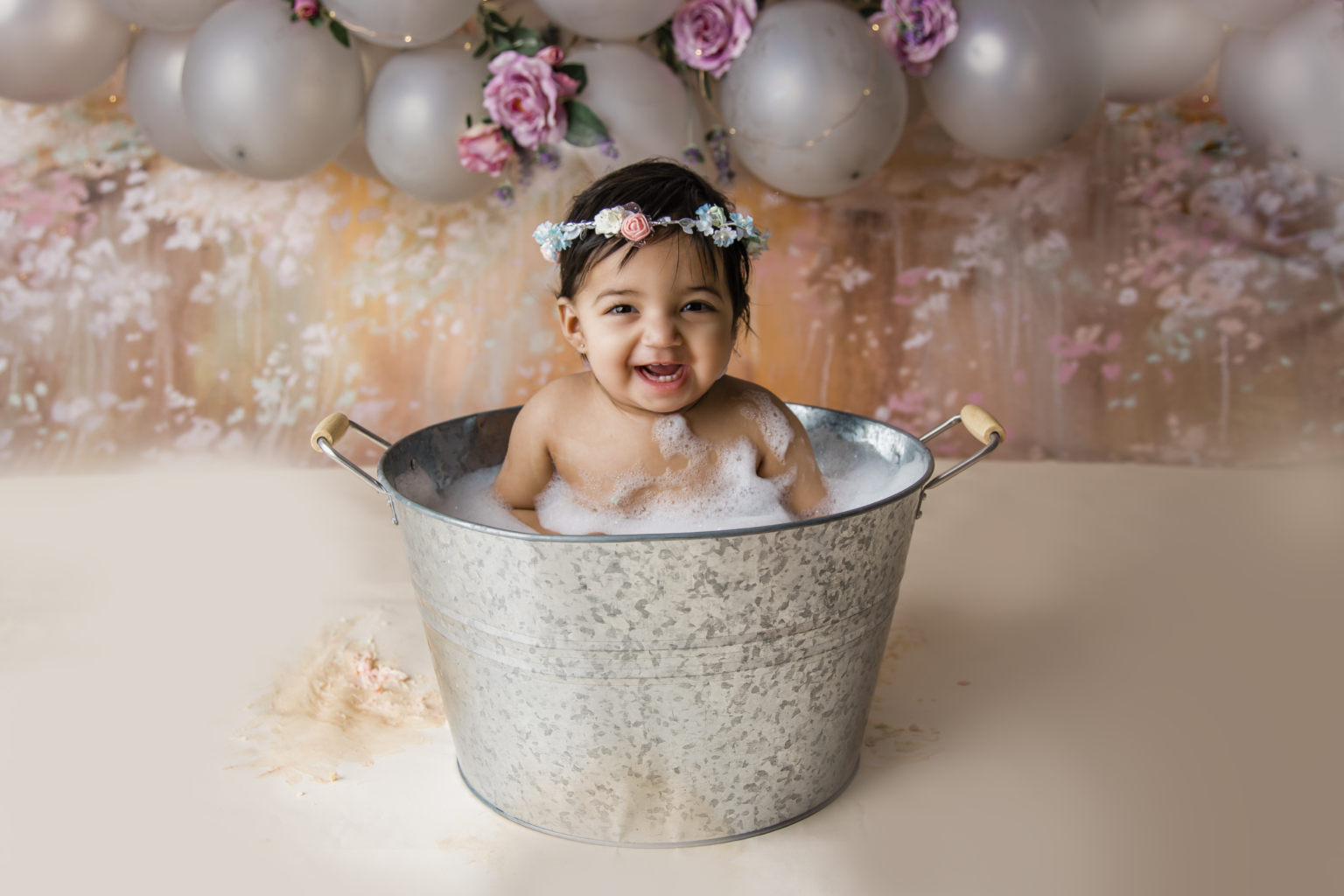 Robina QLD Cake Smash Photographer - Dreamy Moon Photography